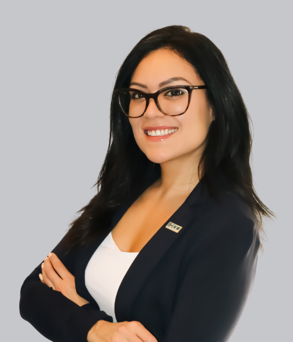 Jacqueline Valle - IHCC Illinois Hispanic Chamber of Commerce